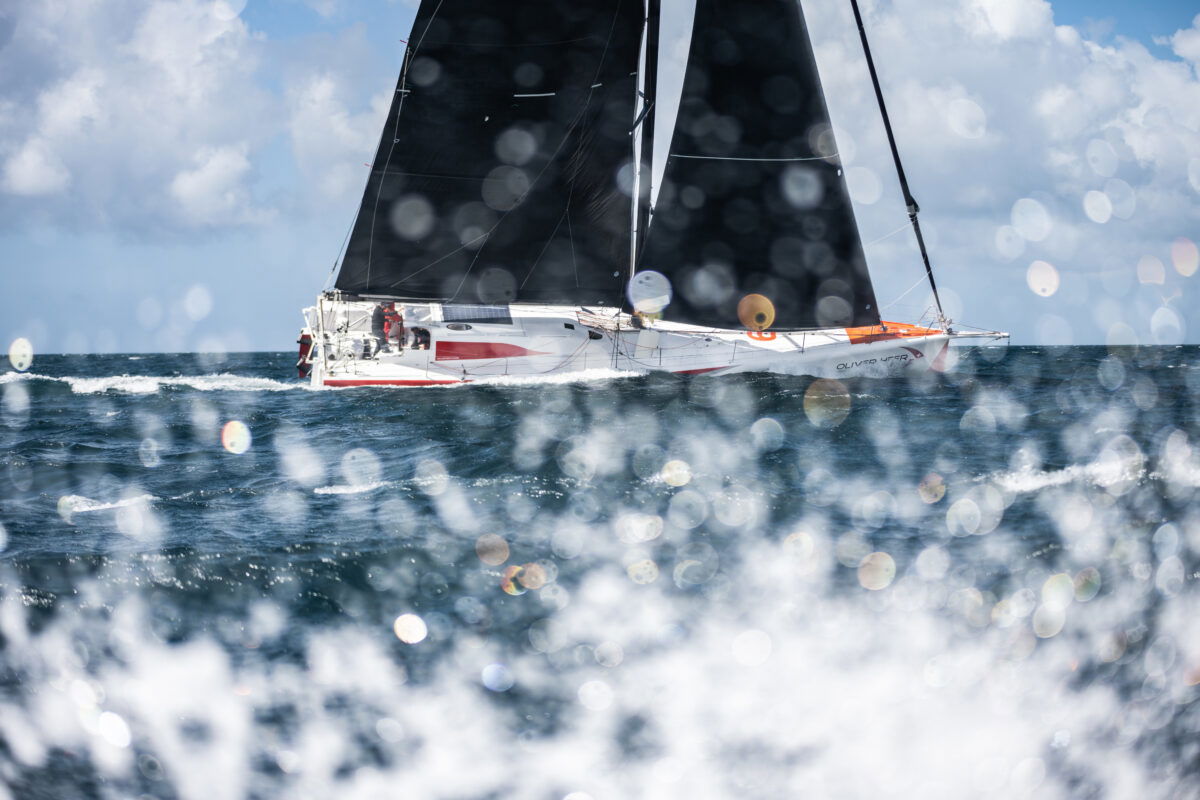 From office to ocean: the story of Swiss skipper Oliver Heer - Sportsvibe