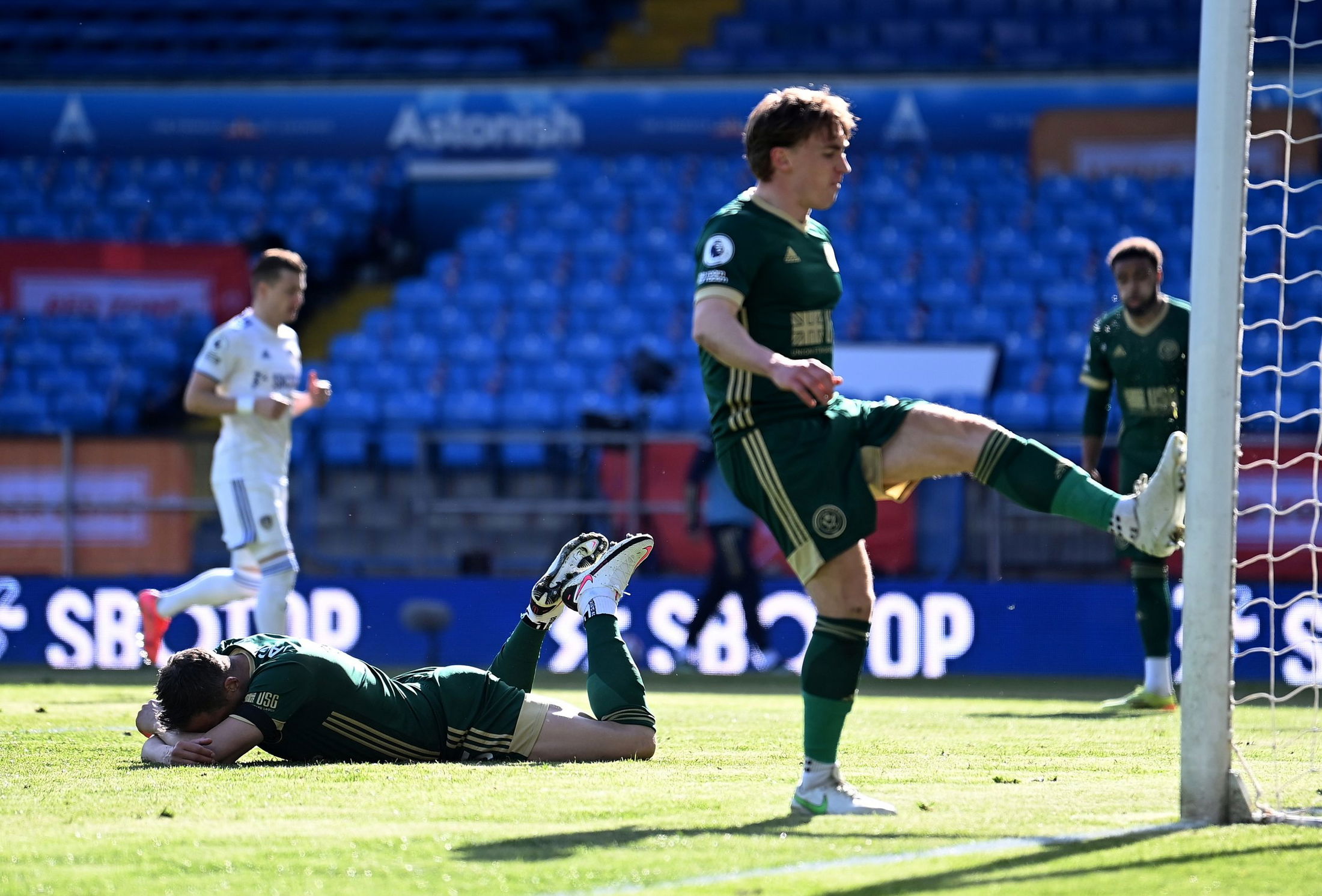 Stuart Dallas details blunt Leeds United warning that needs to be taken ...