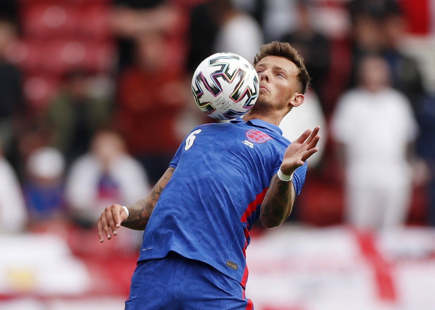 Leeds’ Kalvin Phillips, Adam Forshaw and Luke Ayling react to huge Ben ...