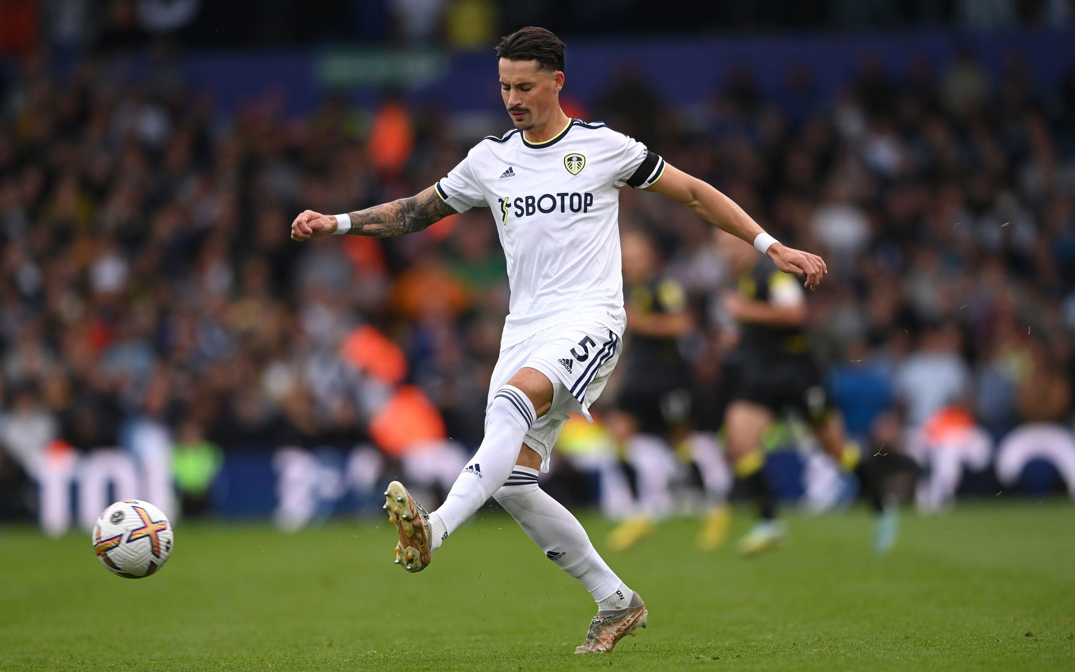 Robin Koch’s Leeds United future: What’s the latest? Is a new contract ...