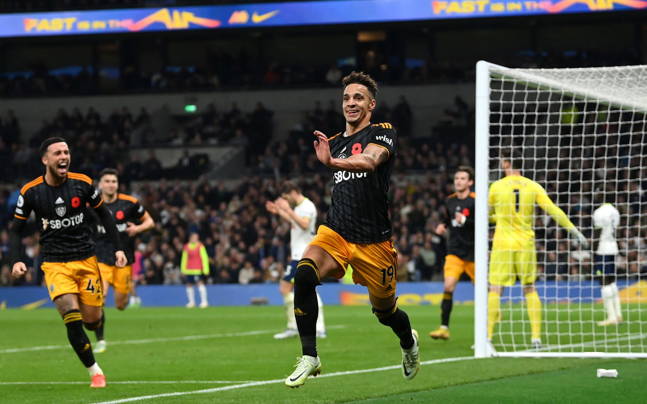 Rodrigo Moreno snubs personal highlight with focused Leeds United ...