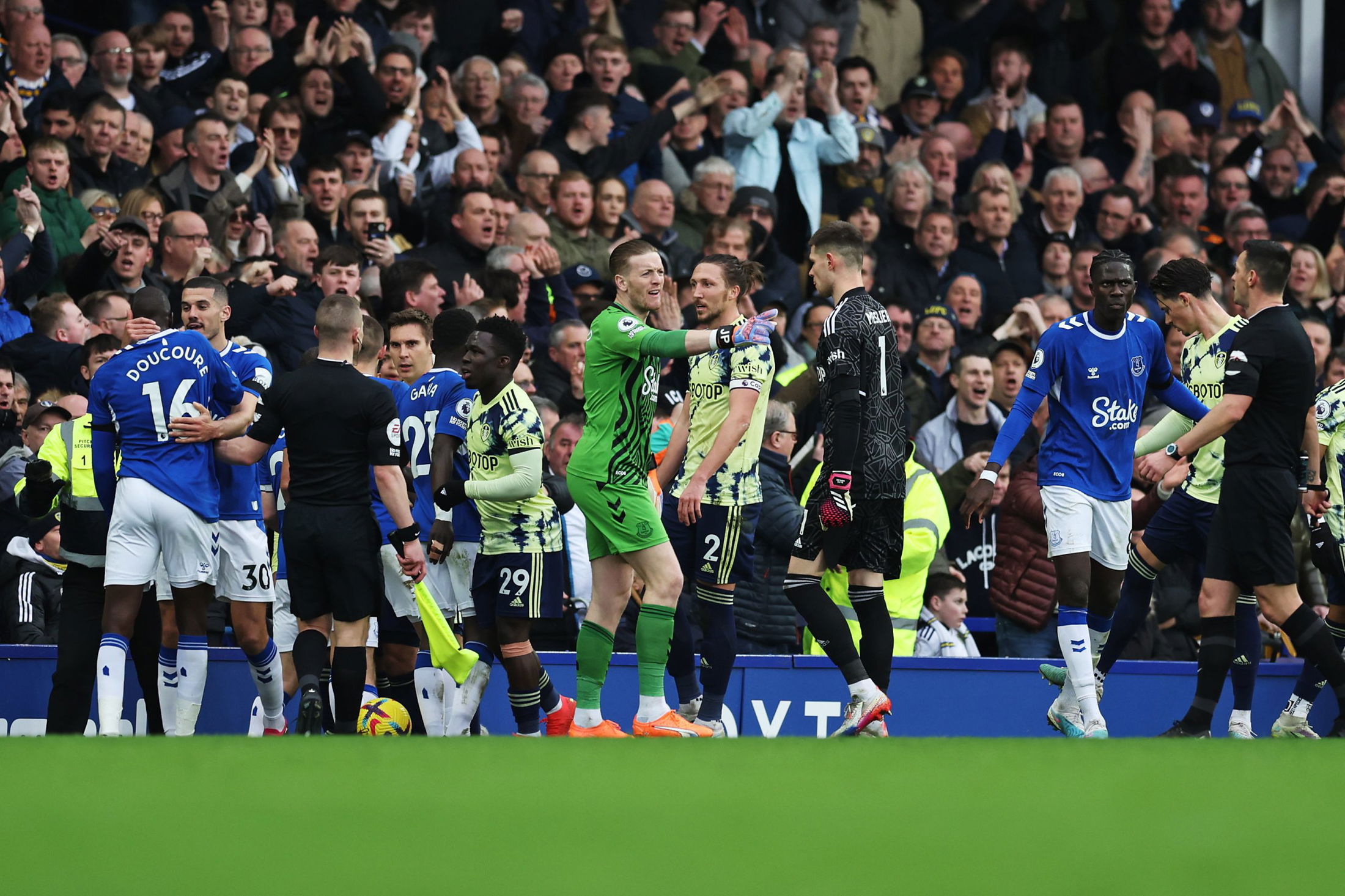 Michael Skubala issues defiant Leeds United view after disastrous ...