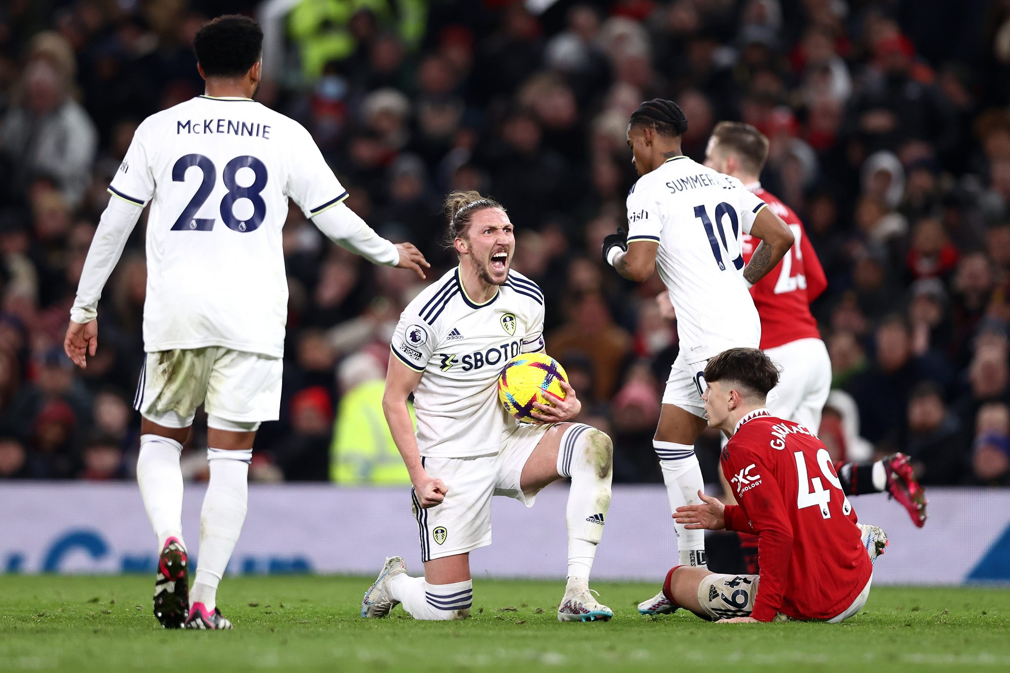 Luke Ayling makes admission about Leeds United future with honest ...