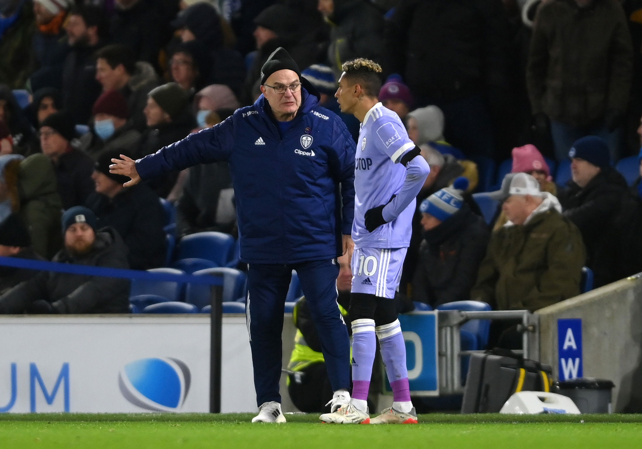 Raphinha wades in on Marcelo Bielsa controversy with Leeds United ...
