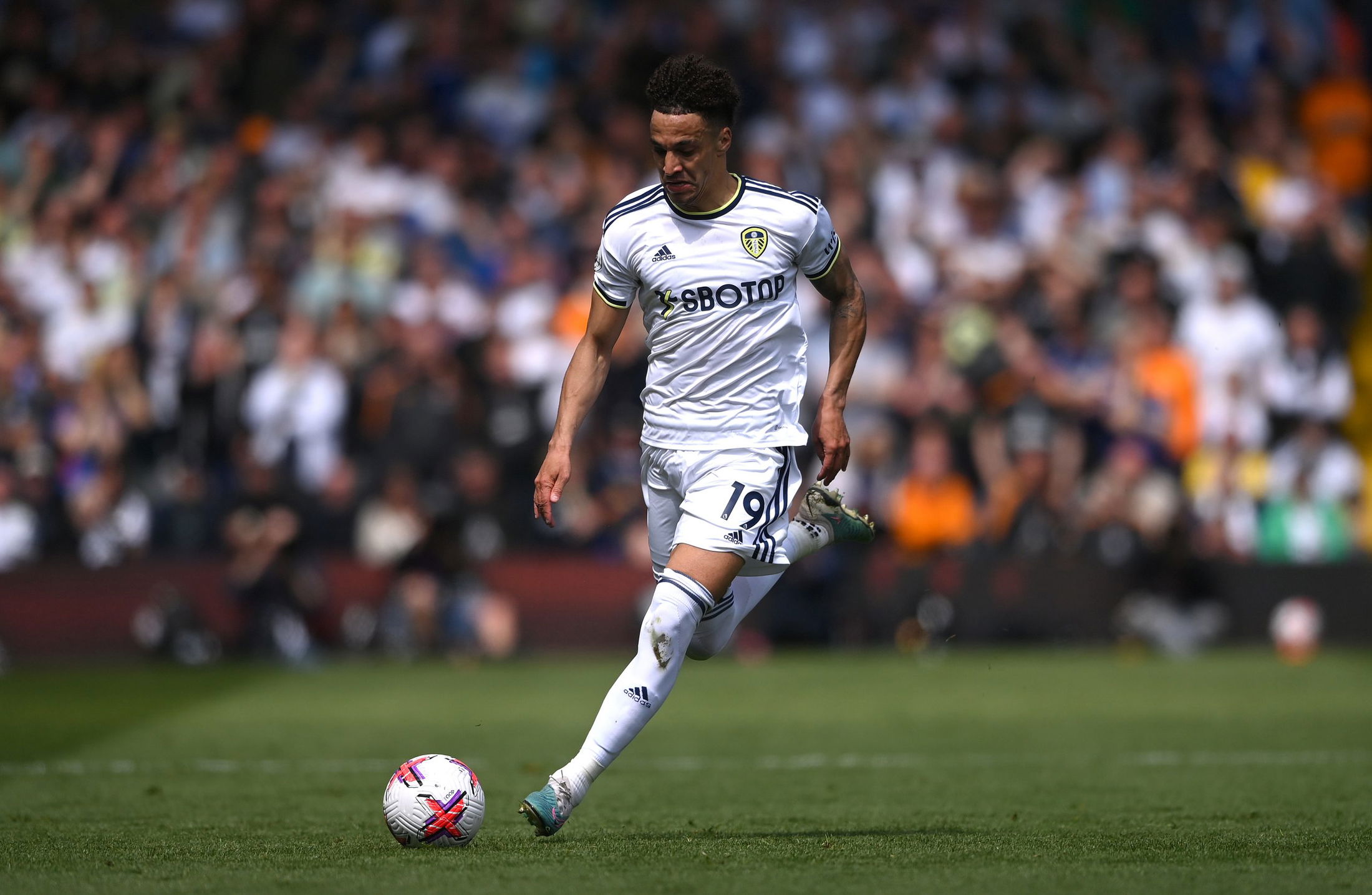 Ian Wright makes Marcelo Bielsa comparison to Sam Allardyce’s Leeds ...