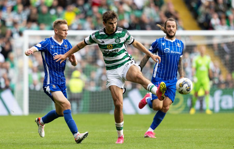 Alongside Kamara: Leeds United table bid for 22-y/o Celtic ace with 14 ...