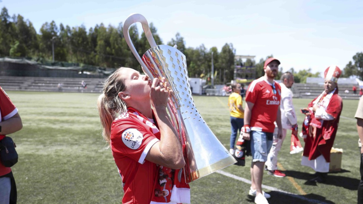 Canada star Cloé Lacasse helps Benfica to third straight Portuguese ...