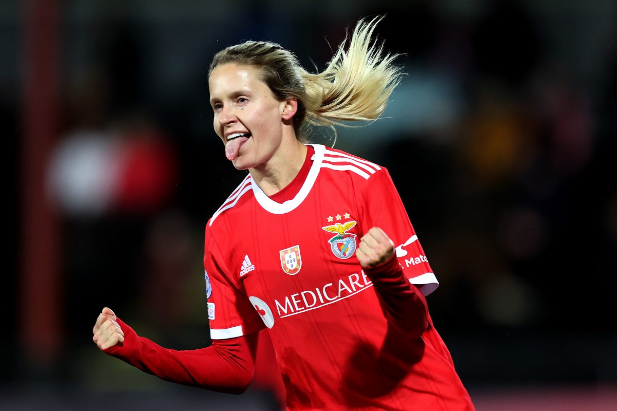 Arsenal make record offer to Benfica for CanWNT star Cloé Lacasse ...