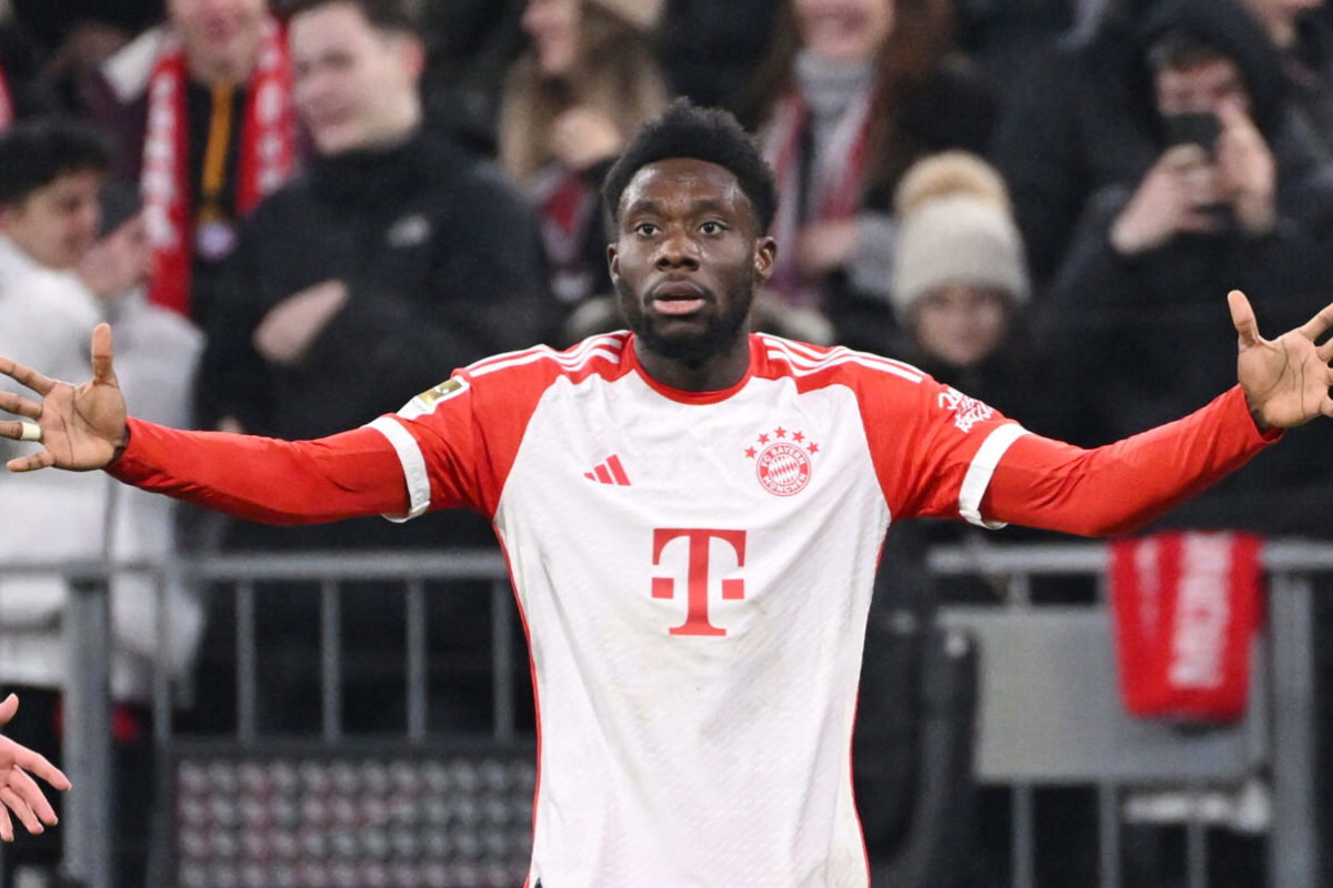 Canada star Alphonso Davies leaves Bayern Munich 3-0 win with 89th ...