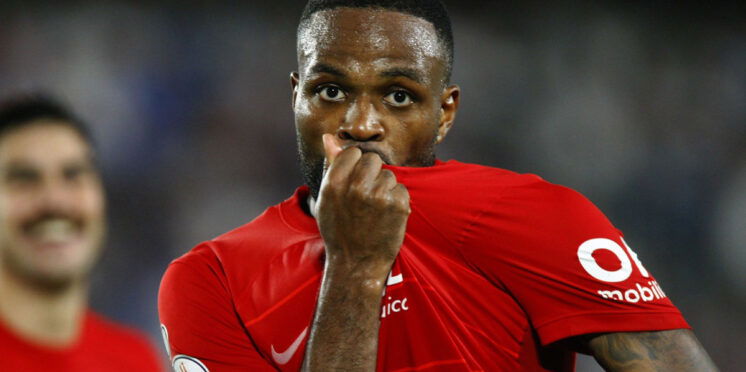 WATCH: CanMNT star Cyle Larin scores extra-time match-winner to send ...