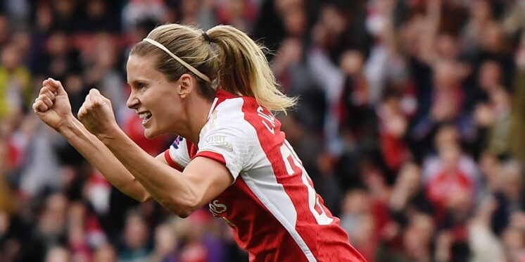 CanWNT star Cloé Lacasse named Arsenal's Player of the Month - Canadian ...