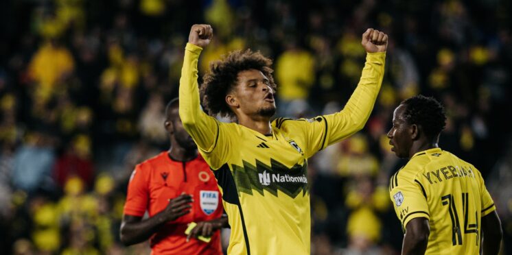 Russell-Rowe scores as Columbus Crew reach CONCACAF final