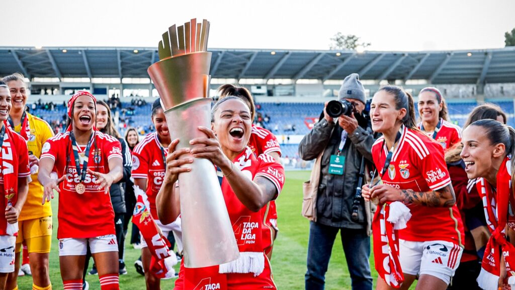 WoSo Canadians Abroad: Jayde Riviere and Mimi Alidou lift first ...