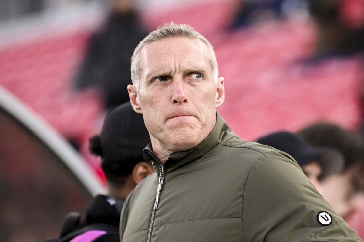 York United sack head coach Martin Nash