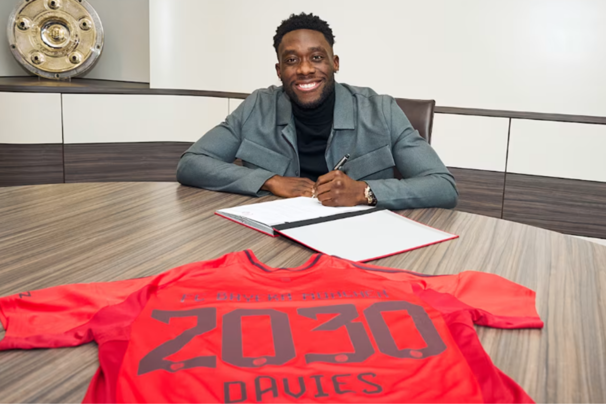Canada captain Alphonso Davies signs new Bayern contract