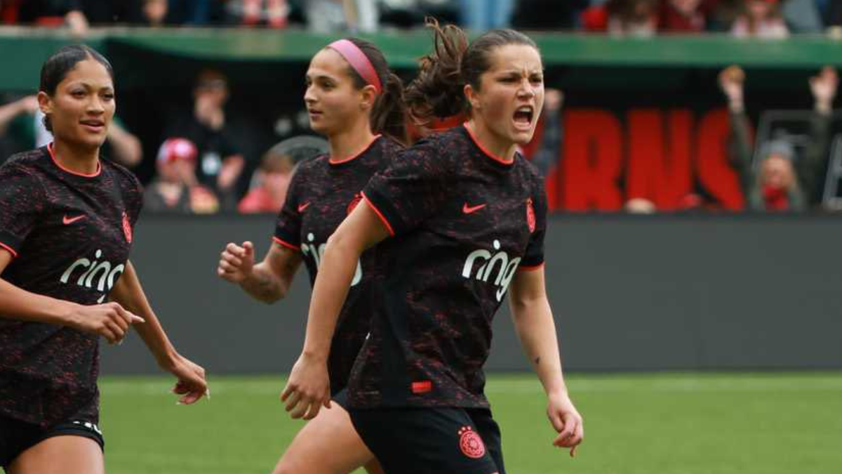 Jessie Fleming scores first Portland Thorns goal in wild 3-3 draw