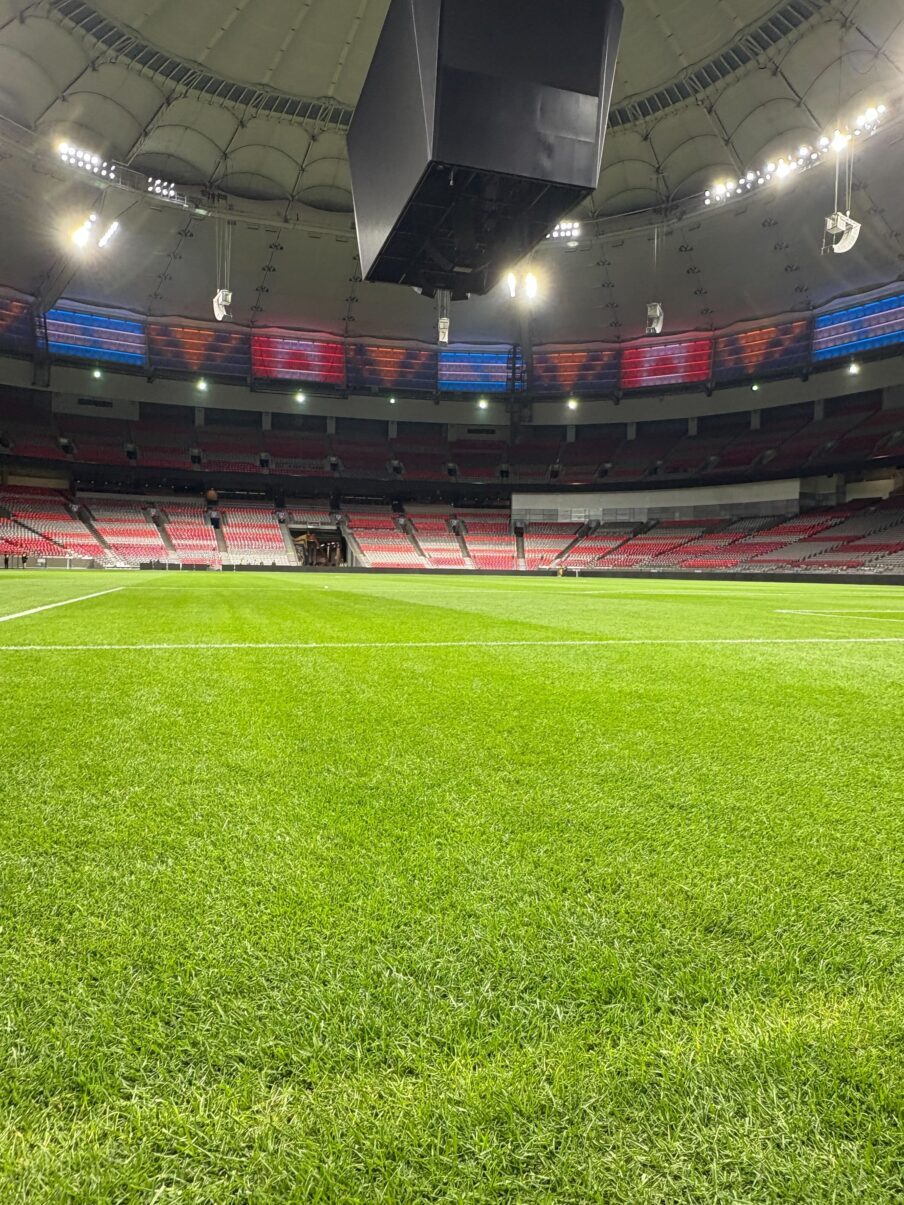 CanMNT cruise to 6-0 win over Honduras on BC Place grass pitch