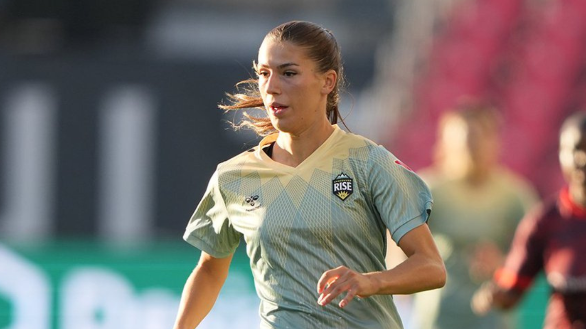 Canada's Holly Ward joins Seattle Reign from Vancouver Rise