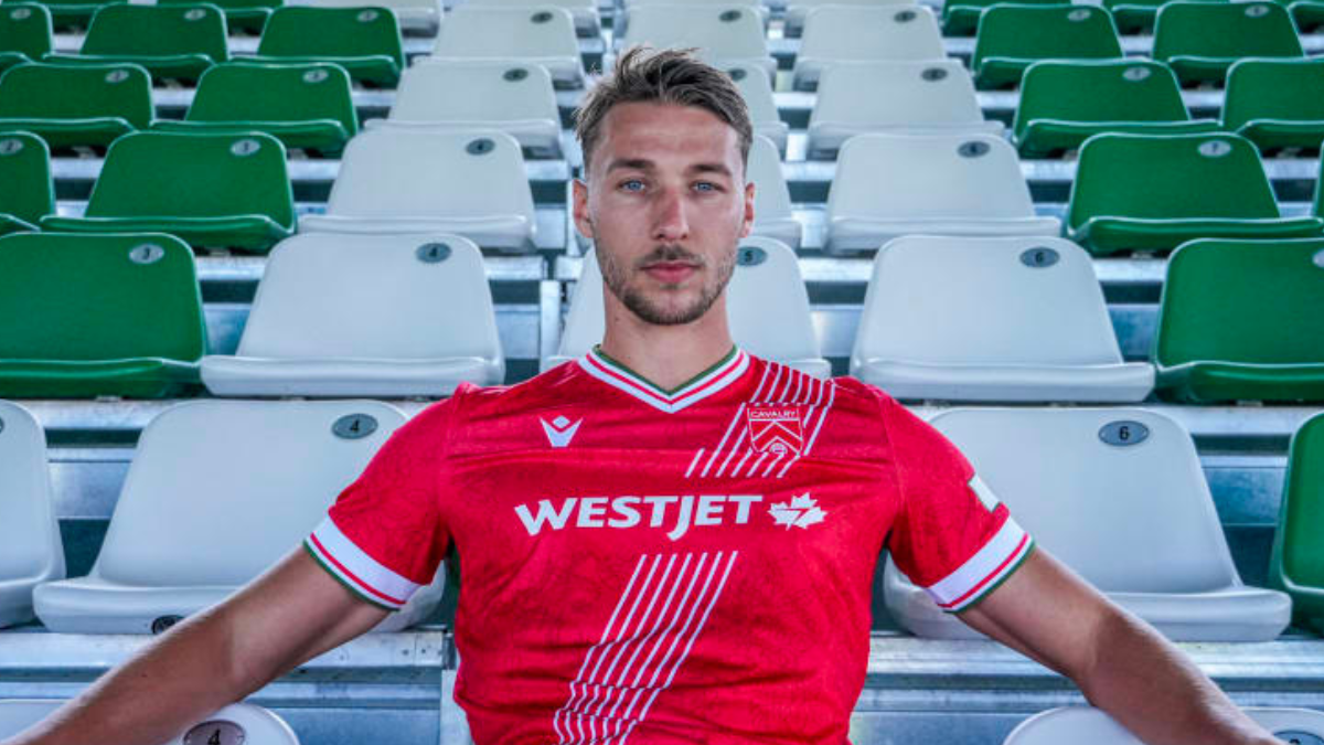 Ex-CPL Player of the Year returns to Cavalry FC