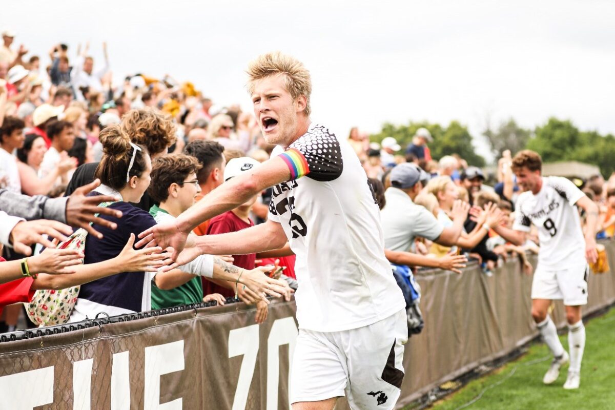 Toronto FC sign 2023 MLS SuperDraft striker Charlie Sharp to TFC II MLS ...