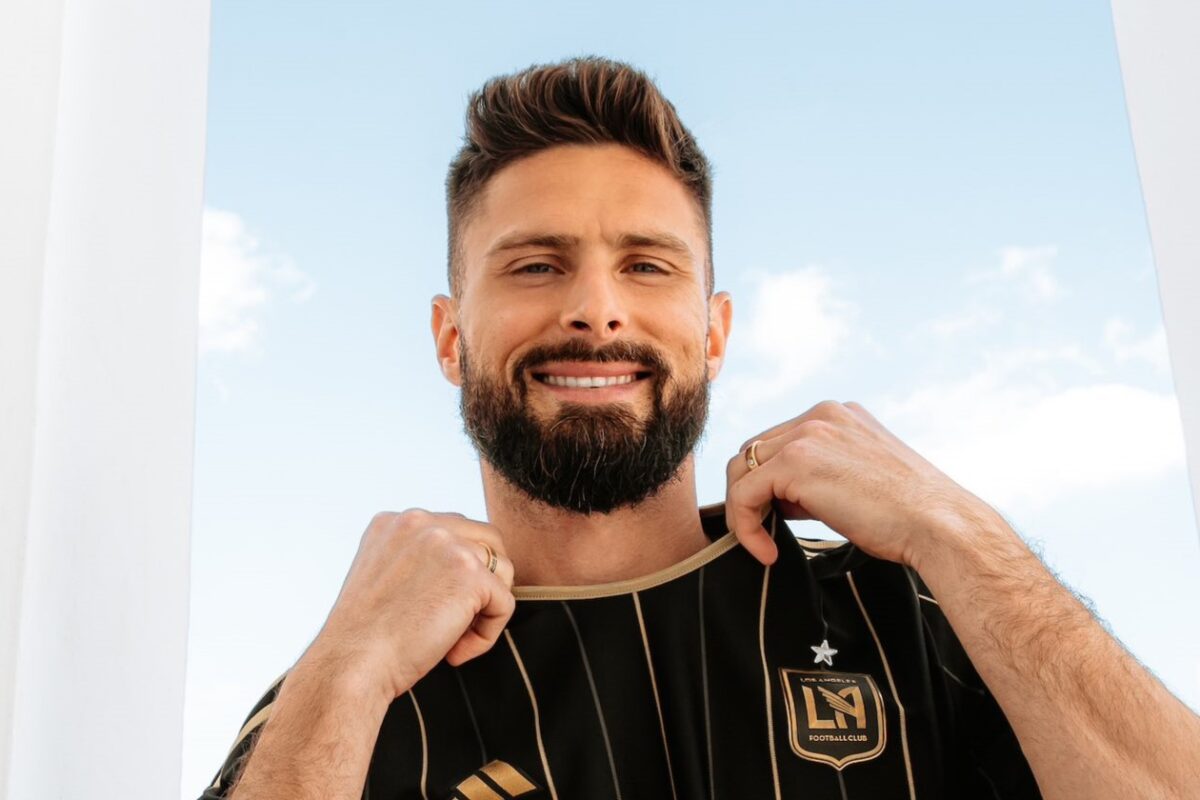 LAFC officially sign veteran striker Olivier Giroud