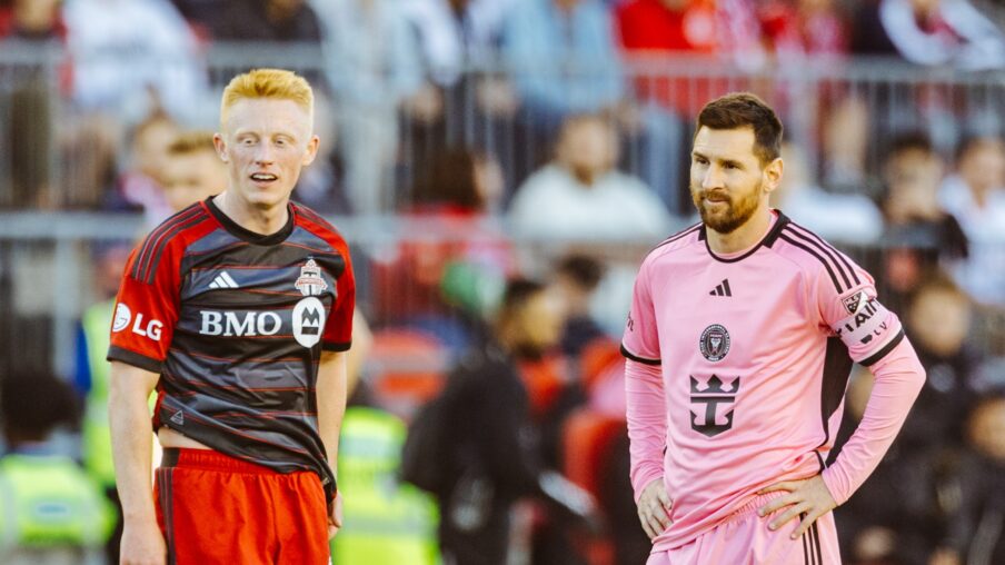 Lionel Messi's bodyguard removed from MLS touchlines - Waking The Red