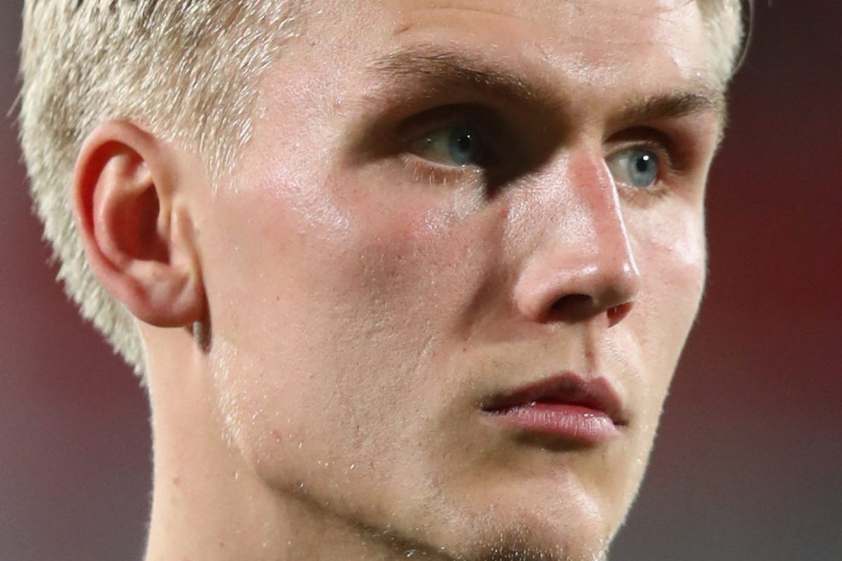 Runar Alex Runarsson undergoing medical ahead of move - Read Arsenal