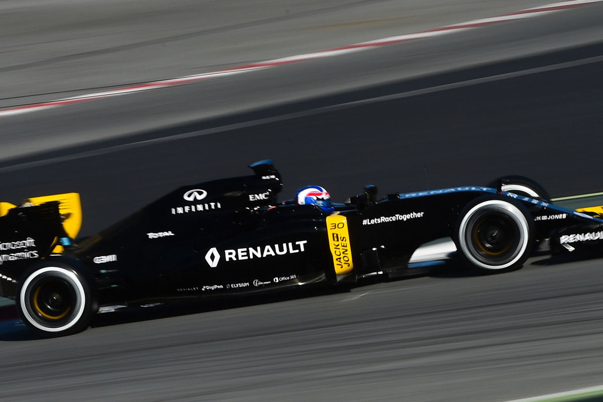 Bob Bell: 2016 Renault F1 engine "has been great" - Read Motorsport