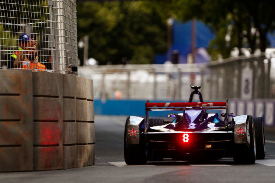 New Formula E battery completes first race sim - Read Motorsport