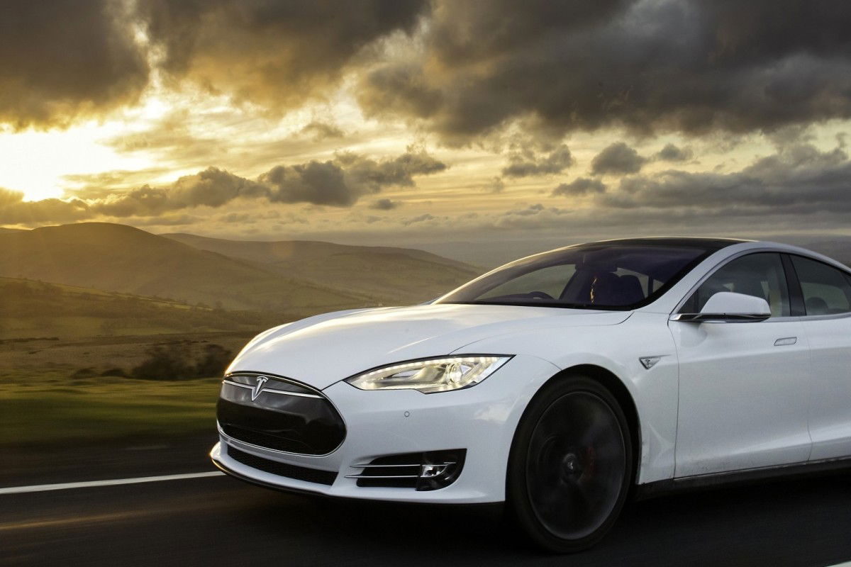 How well do you know car technology pioneer Tesla? - Read Cars