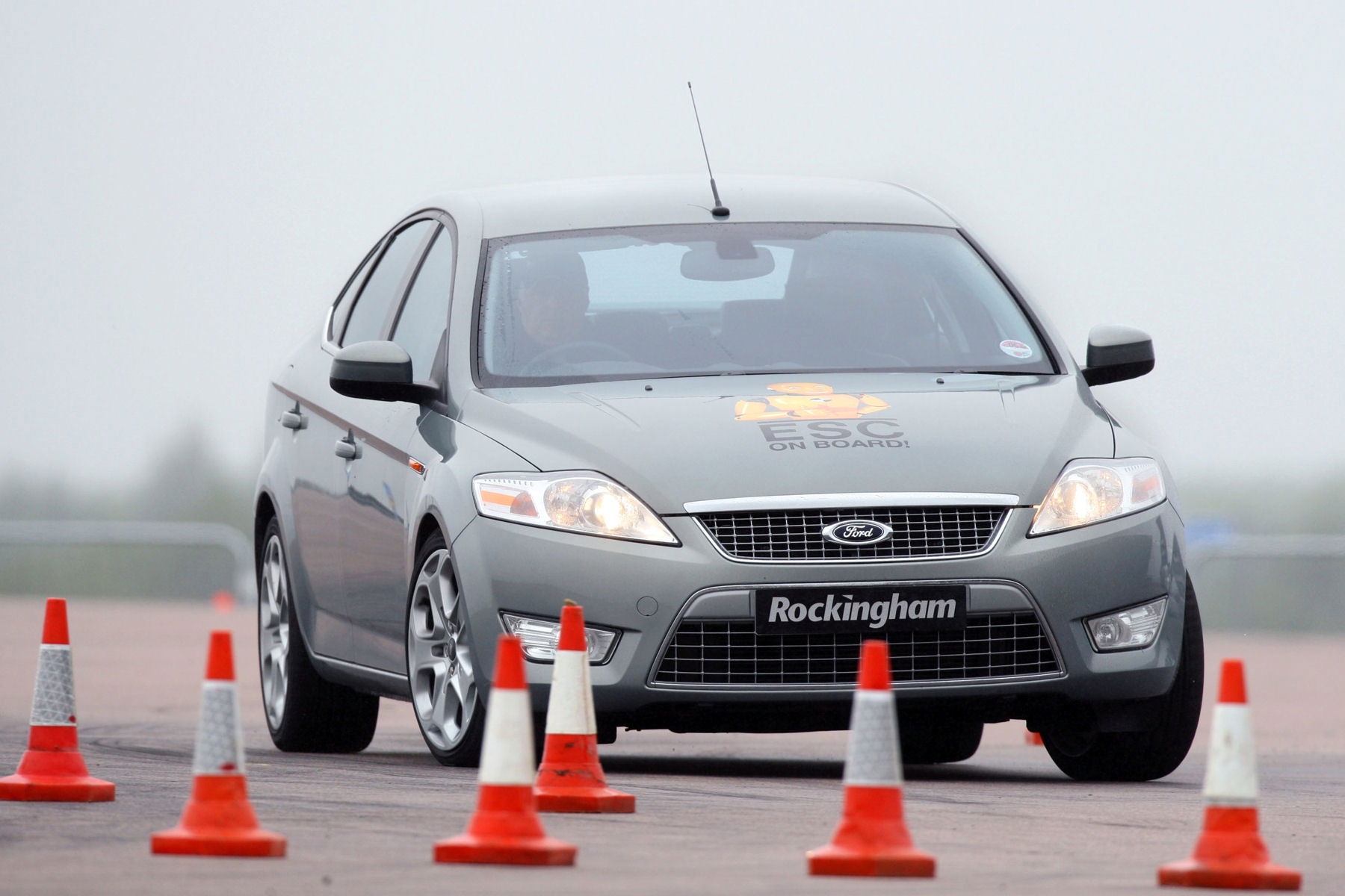 ABS, EBD, ESC - Read Cars