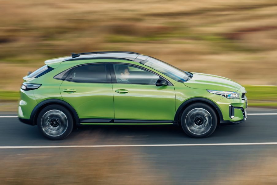 Kia XCeed review: Refreshed crossover still has the X Factor - Read Cars