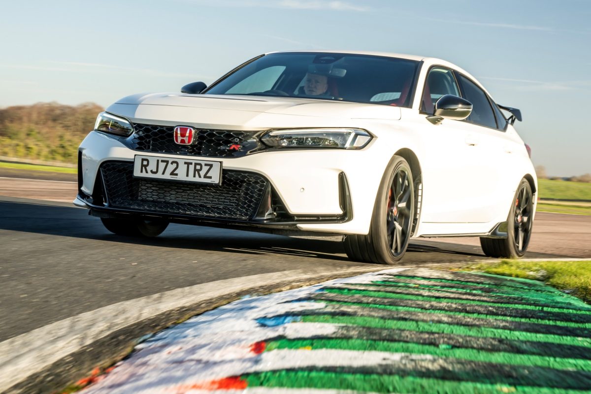 Honda Civic Type R review: Legendary boy racer is all grown up - Read Cars