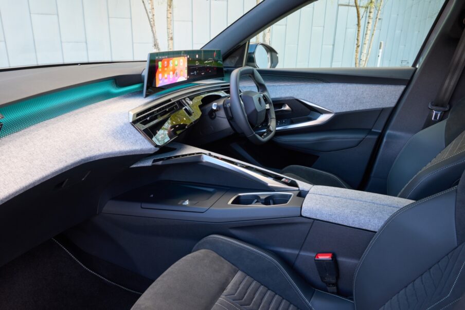 Peugeot E-3008 review: Electric family SUV oozes kerb appeal - Read Cars