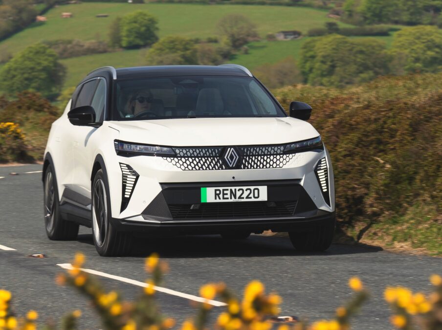 Renault Scenic E-Tech review: Classy, keenly-priced, family-friendly EV ...