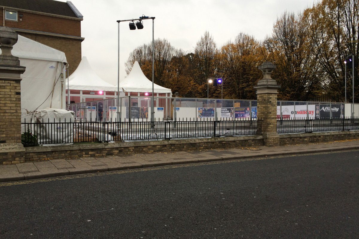 Ice rink opens in Bedford until January - CitiBlog