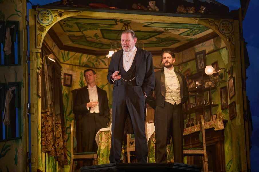 Stage Review - An Inspector Calls (2022) - CitiBlog