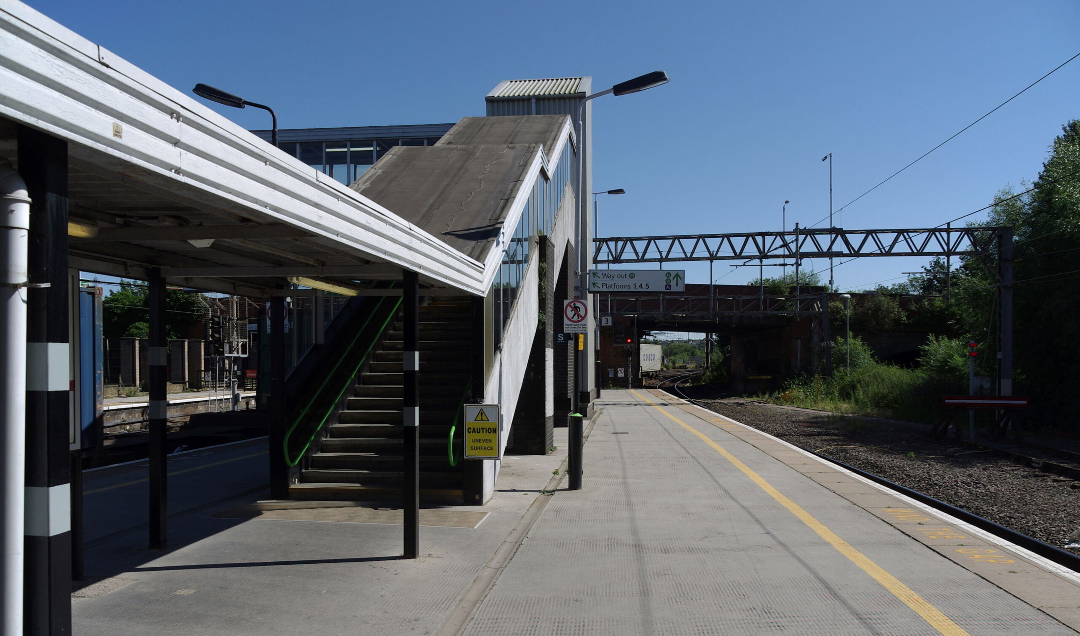 Northampton_railway_station_MMB_03 - CitiBlog